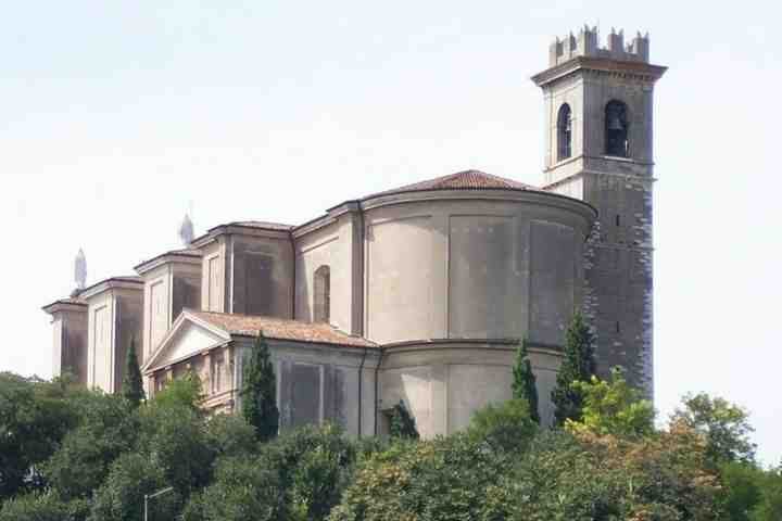 Prepositurale di San Vincenzo Chiesa / Chiostro / Convento / Parrocchiale