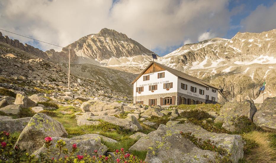 Sentiero Numero 1 - Alta Via dell'Adamello Sentiero escursionistico ...