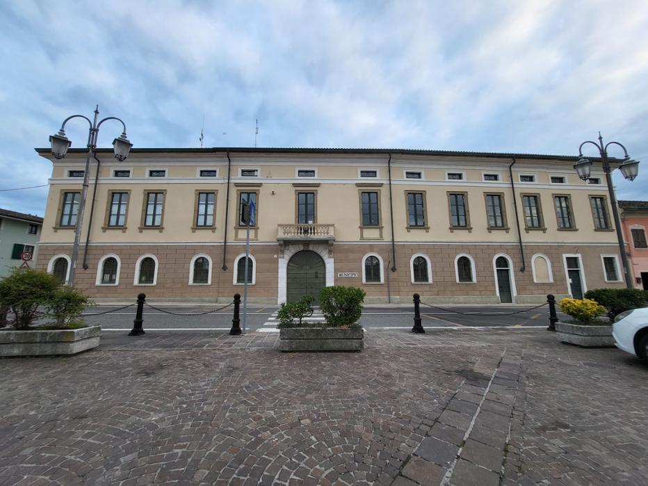 Palazzo Bonzi Villa / Palazzo